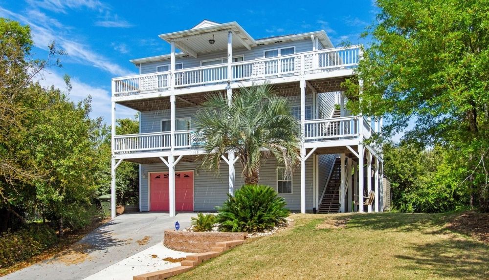 Sea-clusion | Emerald Isle Featured Property of the Week