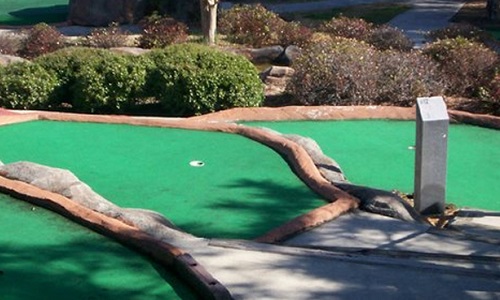 Golfin’ Dolphin in the Outer Banks - Cape Carteret